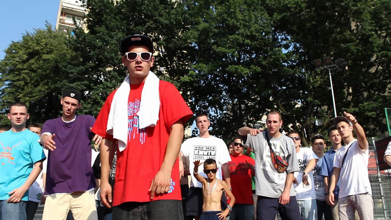 Kobik - 5 Minut (prod. Lanek Beats) Official Video (2012) - YouTube