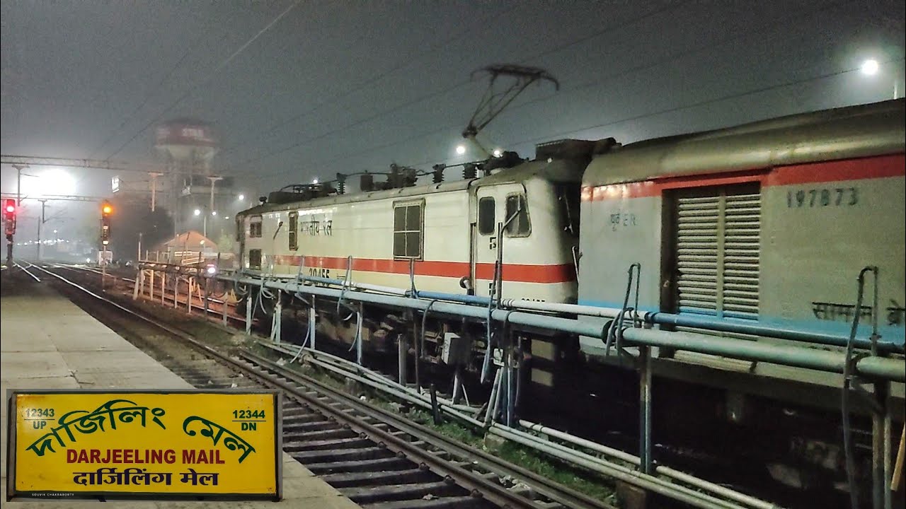 Departure Of Legendary DARJEELING MAIL From NJP - YouTube