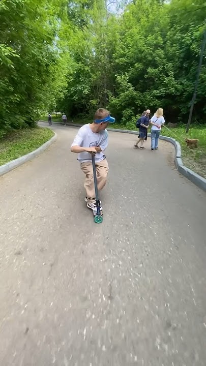 Что произошло с колесом? 🤔 #рекомендации #трюкинасамокате #scooter ...