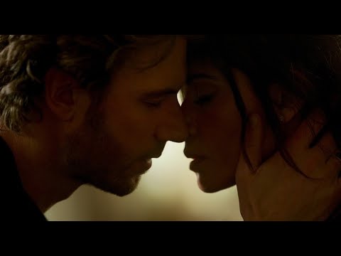 Sex/Life Season 2 Ep 2  - Brad & Billie | Kissing Scene (Netflix) Sarah Shahi
