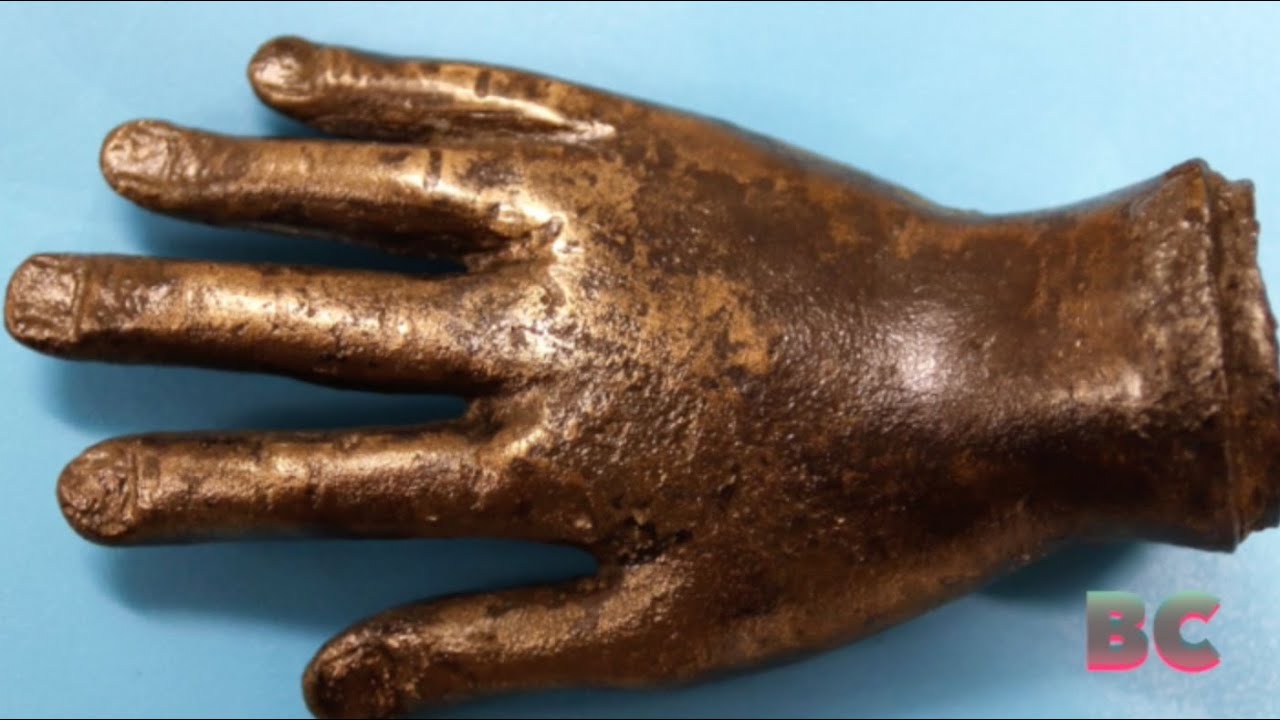 Rare bronze hand discovered in Roman Vindolanda, England - YouTube