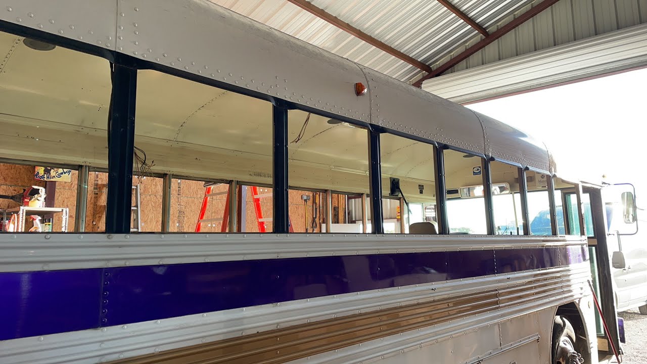 7/27/22. Bus build. Windows - YouTube