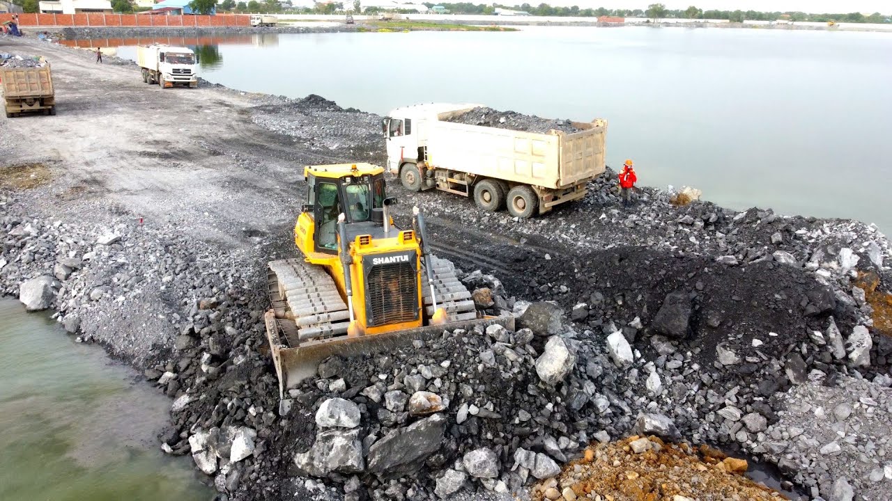 Wonderful Extreme Power Dozer working push Stone with super Dump truck ...
