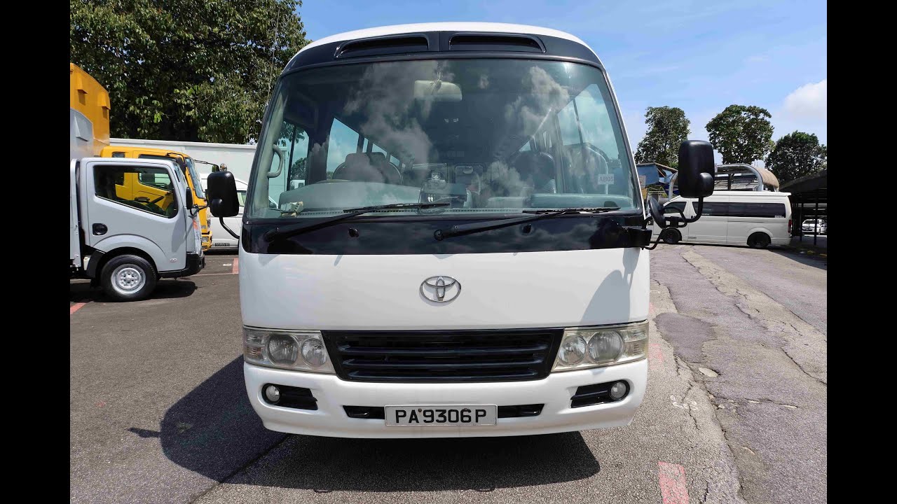 TOYOTA COASTER BUS LWB 2009 PA9306P - YouTube