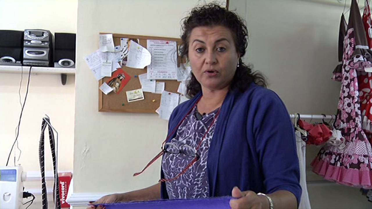 8TV JEREZ - LA MODISTA ANA RICARDI - 2 (FALDA) - YouTube