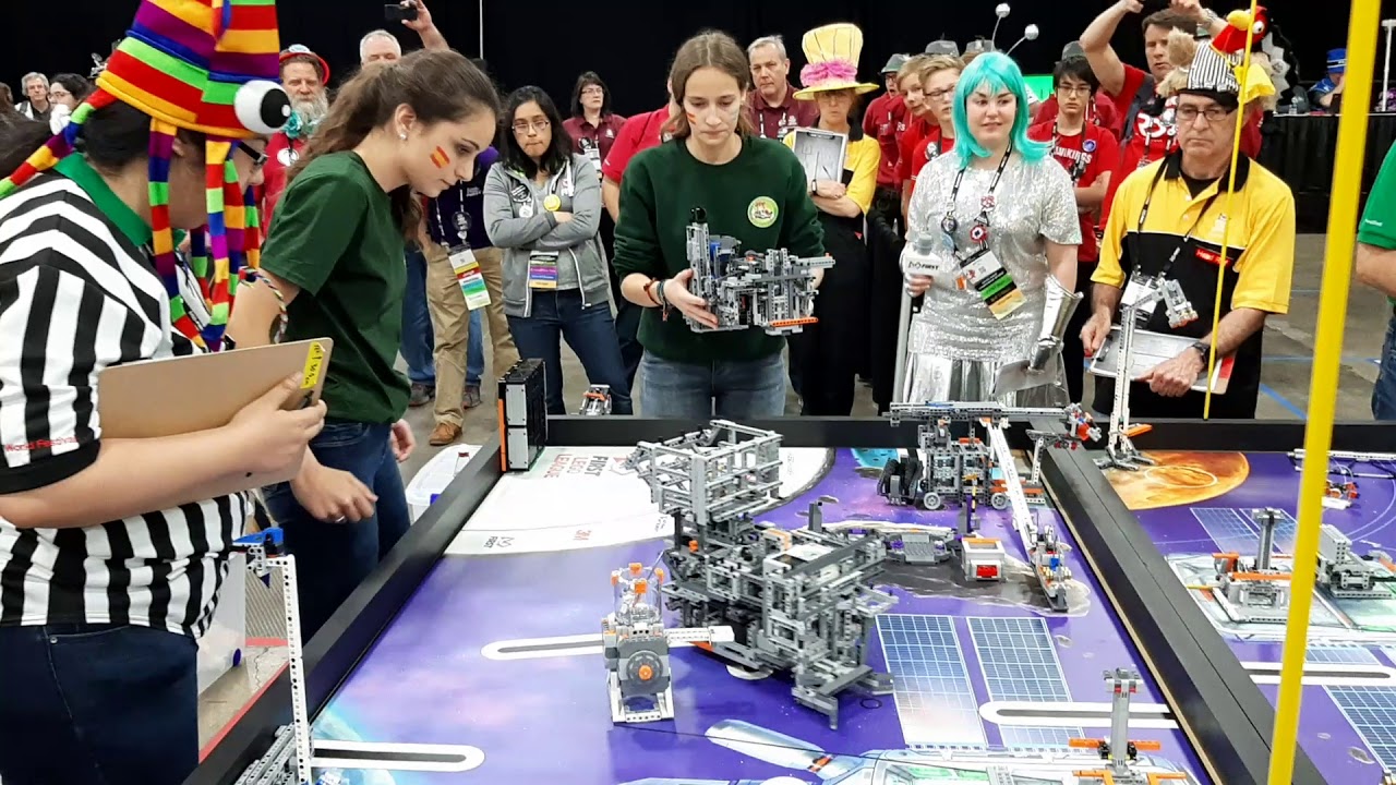 FLL Into Orbit WF Detroit - 398 points - LEGOTRONIC BEAVERS - YouTube