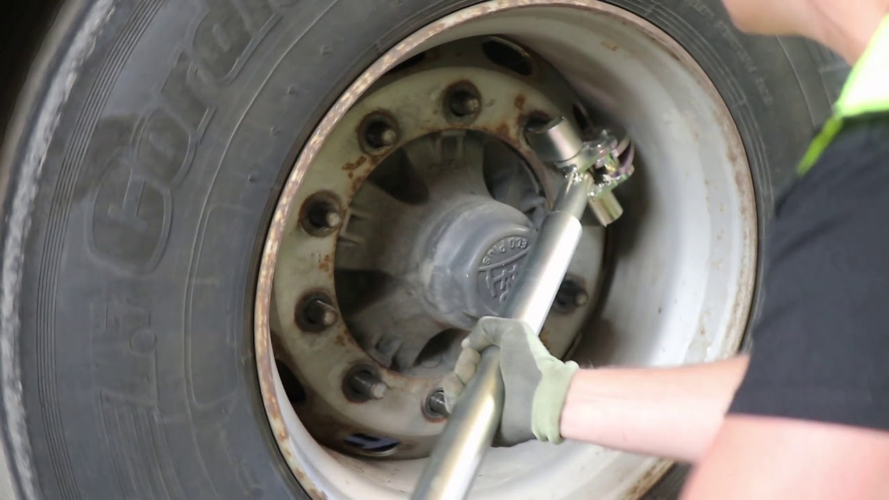 Wheel Puller Rema TipTop Oy - YouTube