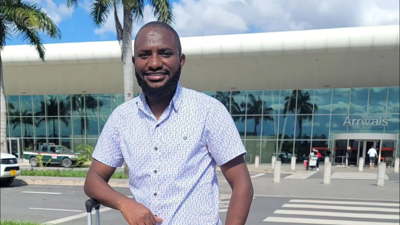 Tom Daktari Full performance cheka tu comedy besides Harmonize and ...