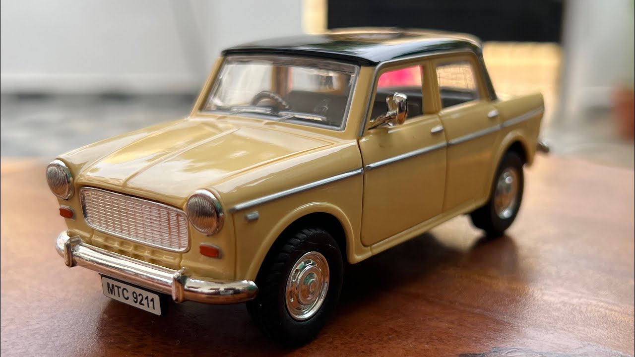 Premier Padmini Scale Model I70's Queen | Centy Model I - YouTube
