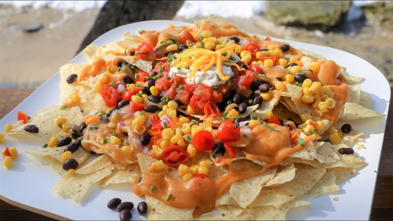 Nachos con Queso Vegano - Vegan Puerto Rico - YouTube