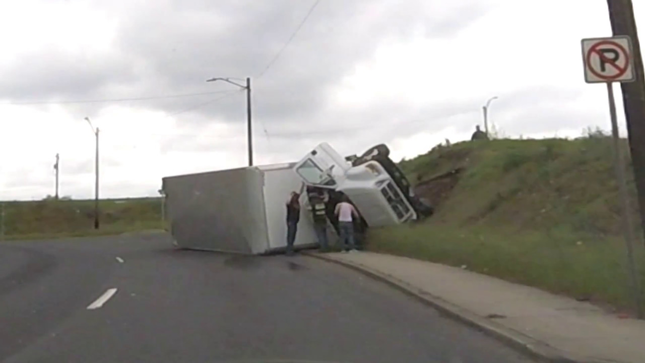 Truck Flip Caught On Dashcam - YouTube