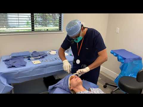 Eyelid Procedure: Upper Bleph Sterile Draping - YouTube