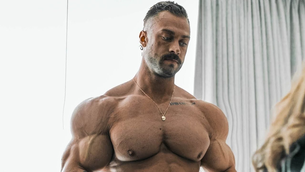 CBUM 2019 vs. 2022 no Mr. Olympia - YouTube