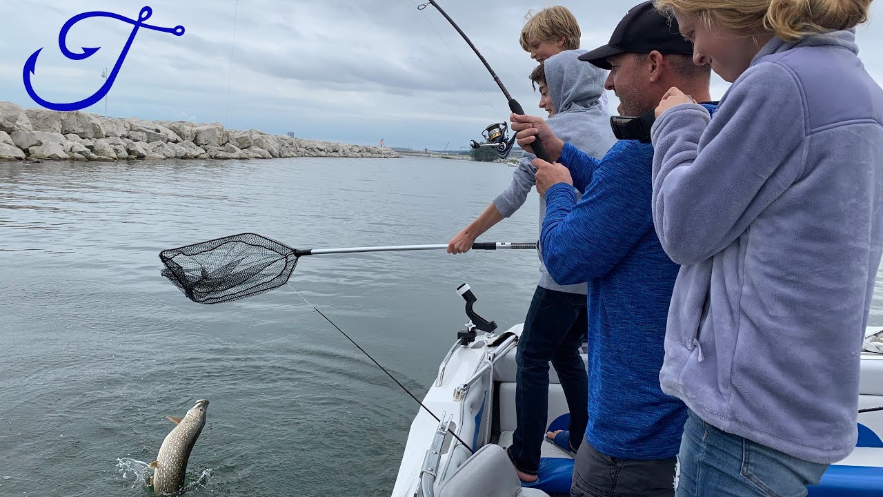 Milwaukee Harbor NORTHERN PIKE Fishing Adventure - YouTube