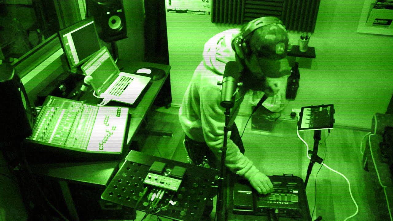 Loop Pedal/Beatbox/Vocal Impro @Frog Leap Studios - YouTube