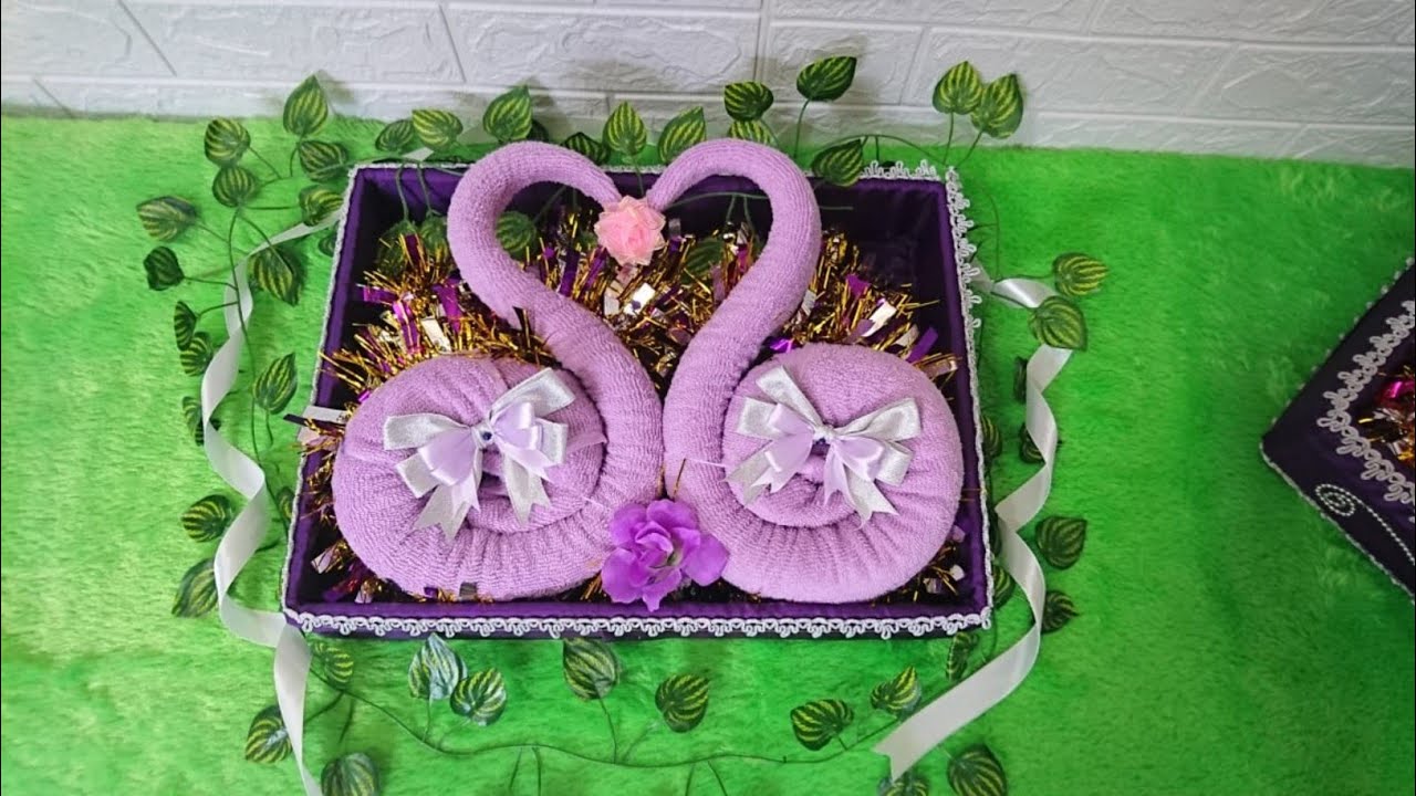 hantaran handuk couple bentuk love variasi warna ungu - YouTube