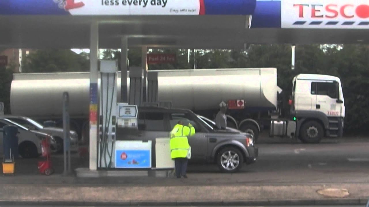 TESCO MAN TANKER DA62FPL AT QUEDGELEY PFS 270314 - YouTube
