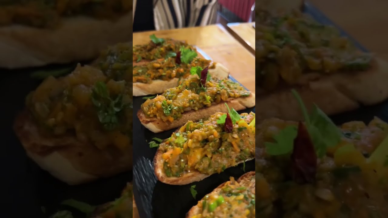 Pao Bhaji Bruschetta || Indian Italian Fusion Food 🥖 - YouTube