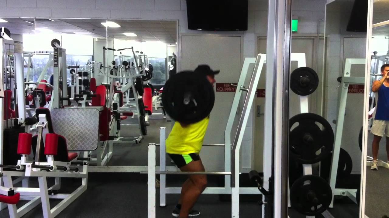 GetPhysicalNow - Jeff Rosenlund jump squating 80kgs - YouTube