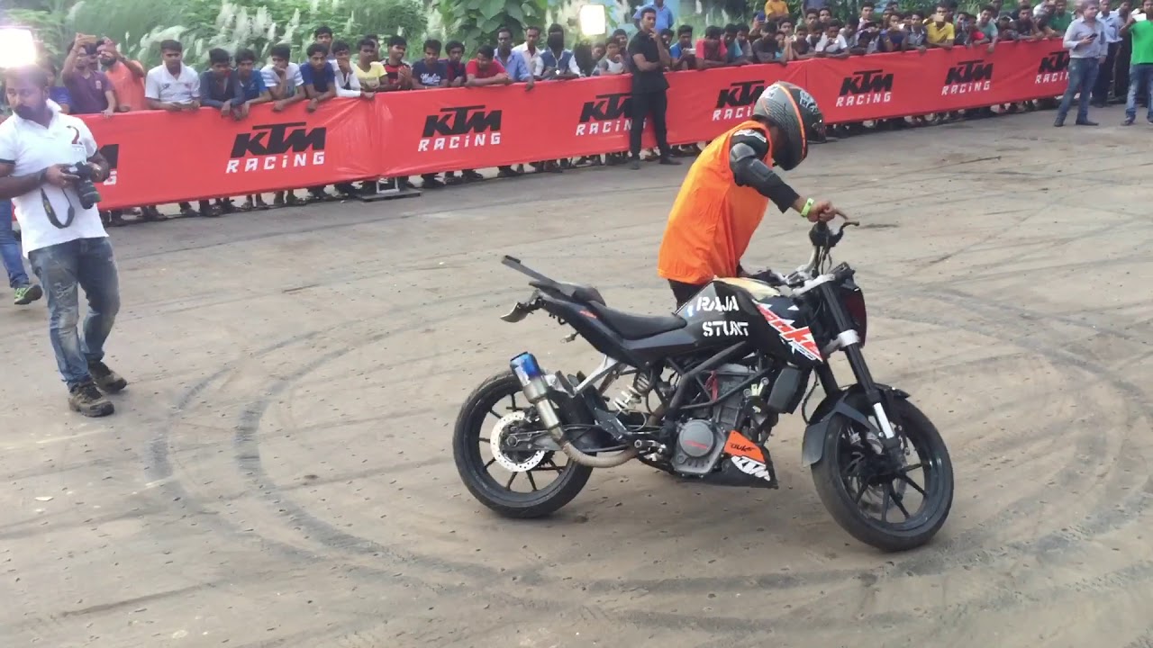 KTM SHOW HOWRAH - YouTube