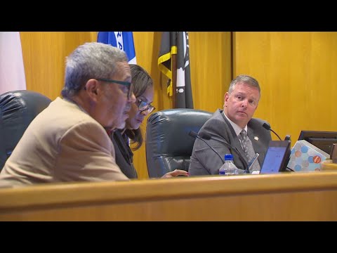 Tarrant County commissioner spars with county judge after elections ...