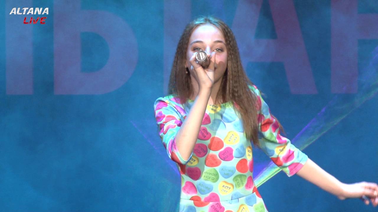 Анастасия Добрынина (Altana) – Хочу (cover) - YouTube