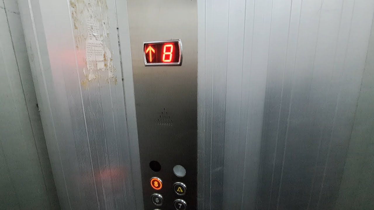Retake! 90s IFMA T152 traction elevator, partially modernized at Bd ...