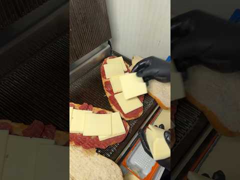 İçi dolu dolu sanayi tostu !!! #reklam #tostçu #sanayi -#tost #shortvideo