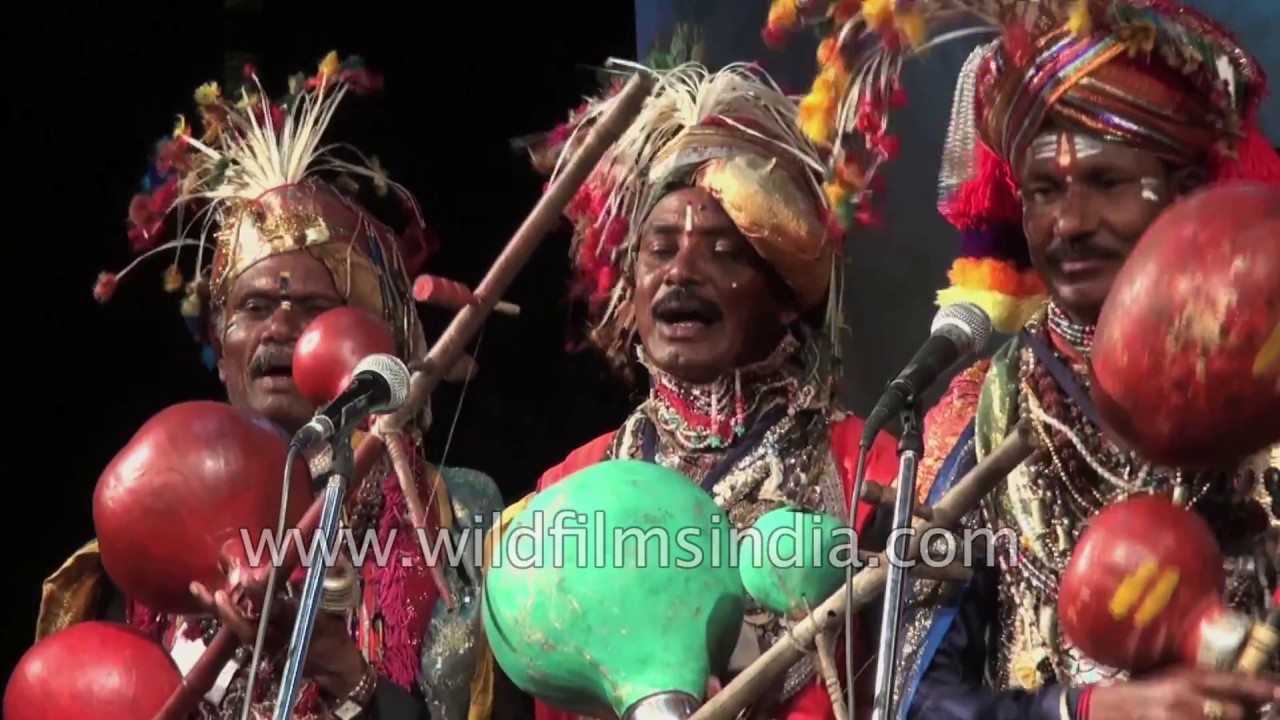 Musical gourds from India - a strange musical instrument indeed - YouTube