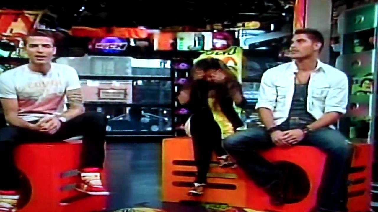 Nick Bateman & Angie Lim MuchMusic Interview - YouTube