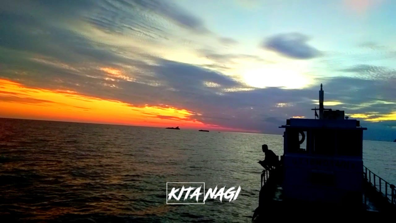 Sunset di pulau suanggi - YouTube