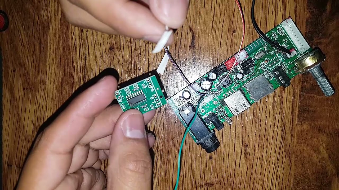 Reemplazar IC HT8691 por PAM8403 en Bocina Alien Pro - YouTube