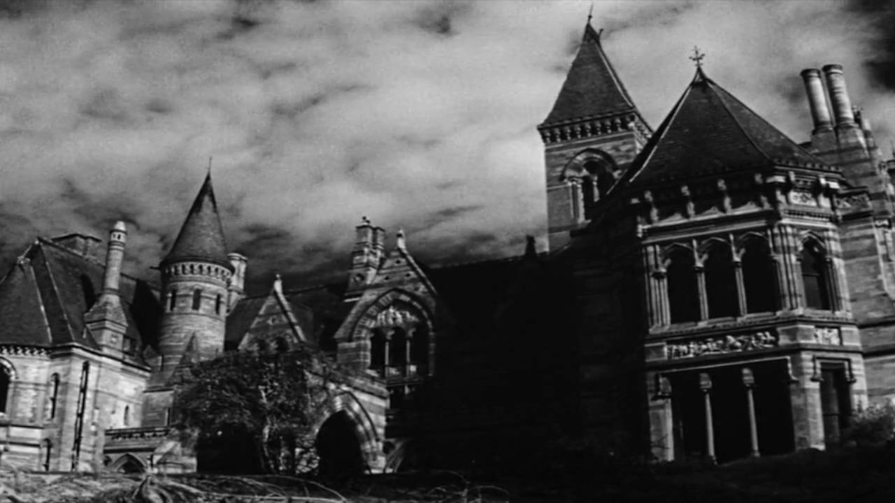 Retro Haunted House