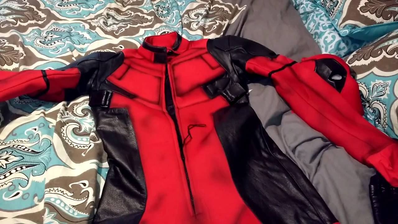 unboxing nouveau costume de Deadpool BNE1 - YouTube