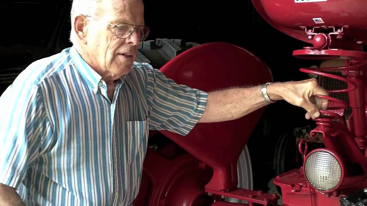 Farmall M Rebuild - YouTube