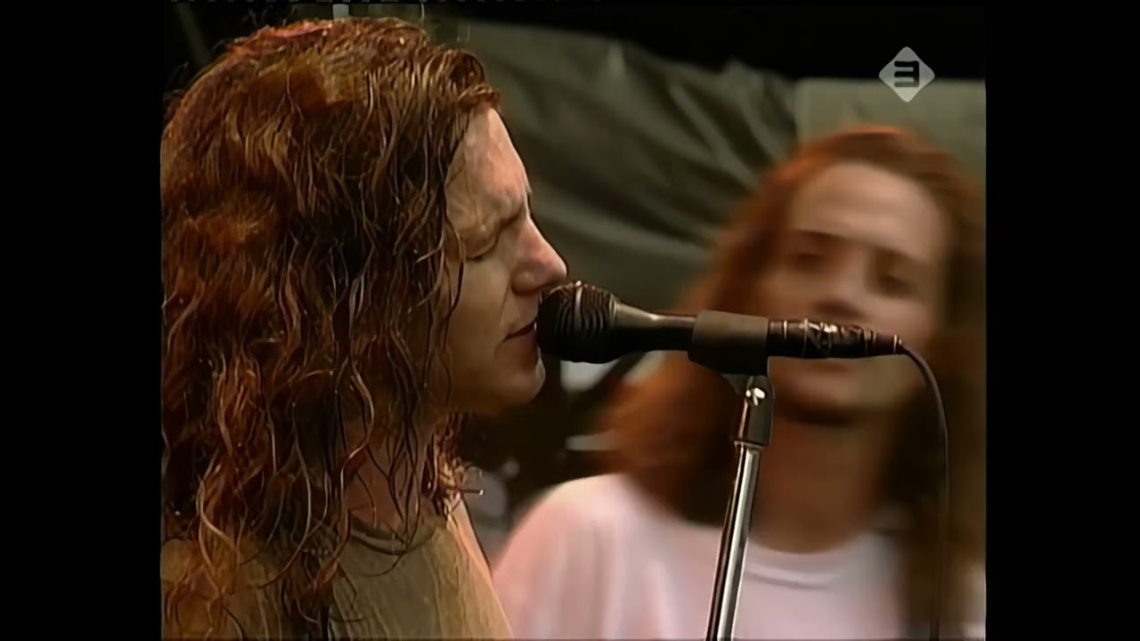 Pearl Jam - Black (Live at Pinkpop 92) (4K 60fps) - YouTube