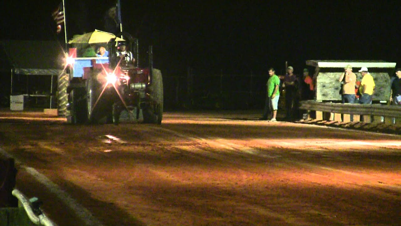 farmall v8 forts pond tractor pull 2 - YouTube