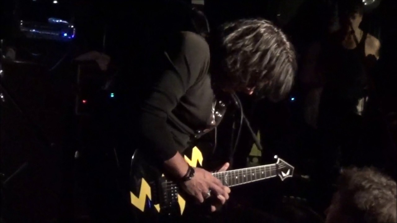 AUTOGRAPH - "Steve Lynch Guitar Solo" - Live at Spicoli's Rockade ...