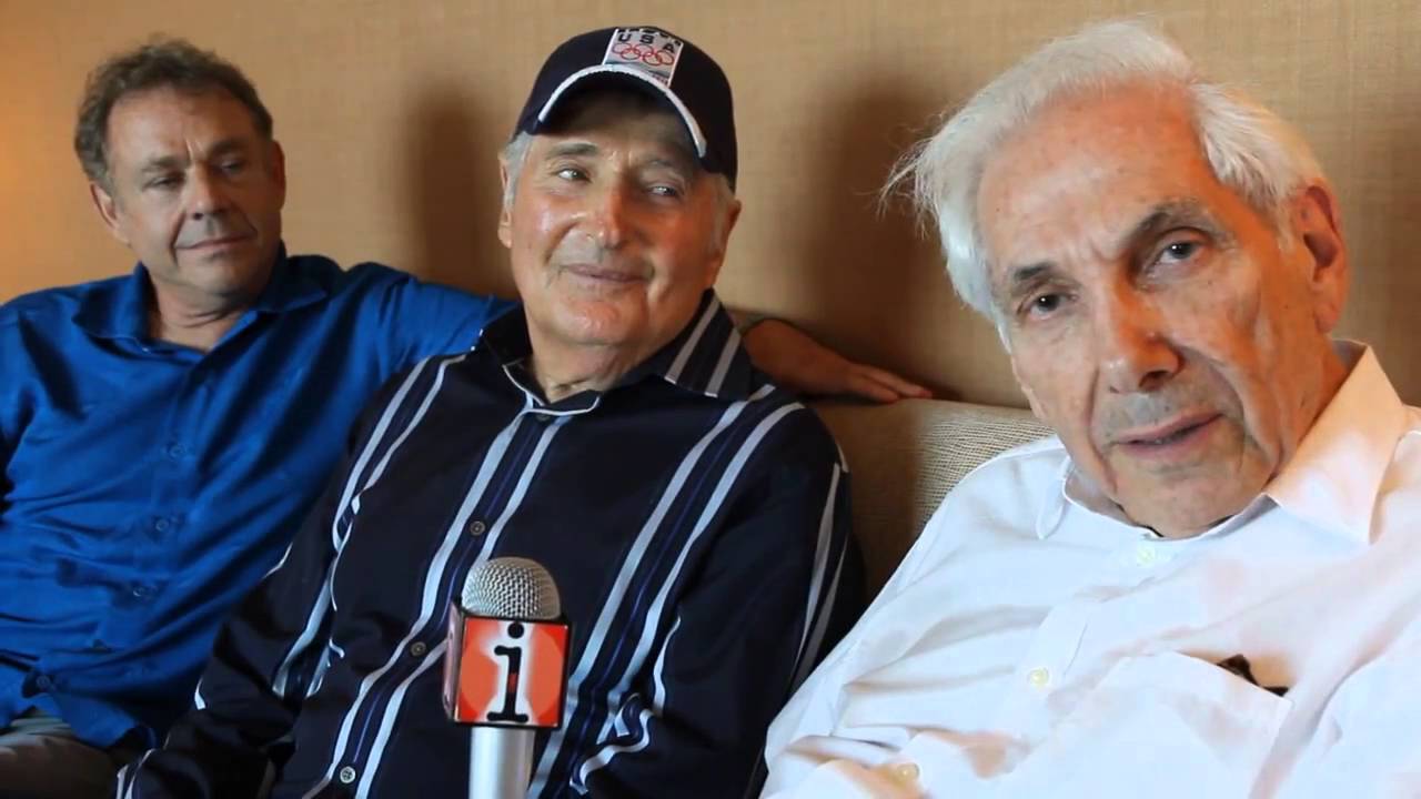 Land of the Lost Sid and Marty Krofft Comic-con - YouTube