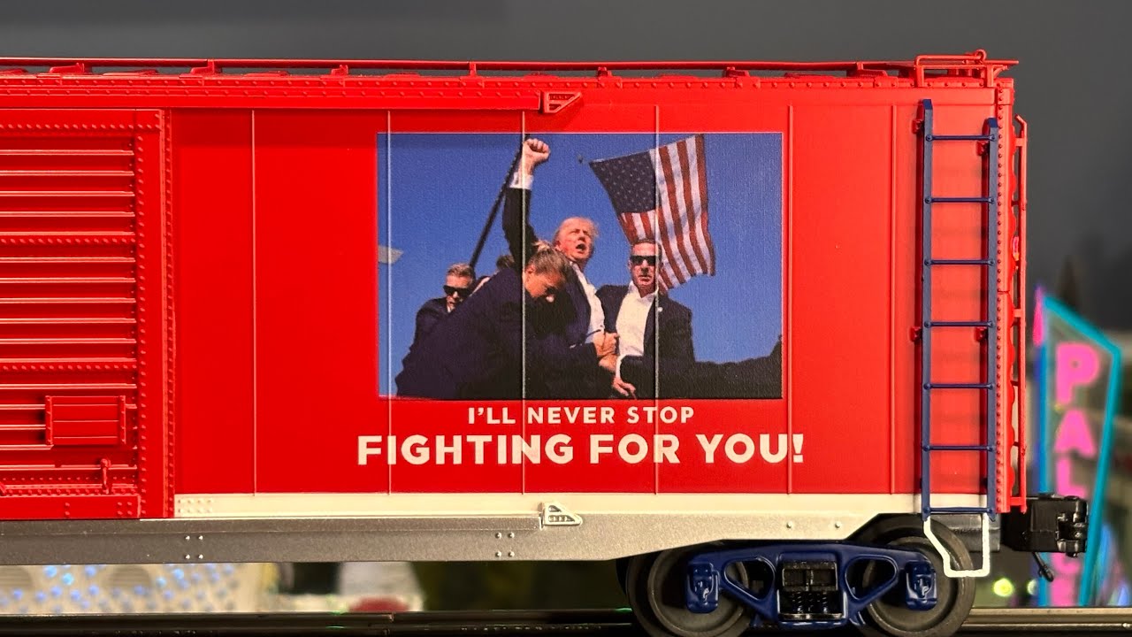 MTH Trump Diesel Engine & Rolling Stock - YouTube