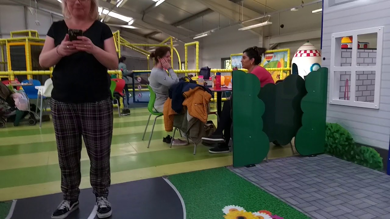 Peppa Pig Space Rocket Kiddie Ride - YouTube