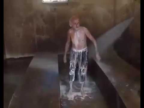 Moykada çimən day-day...