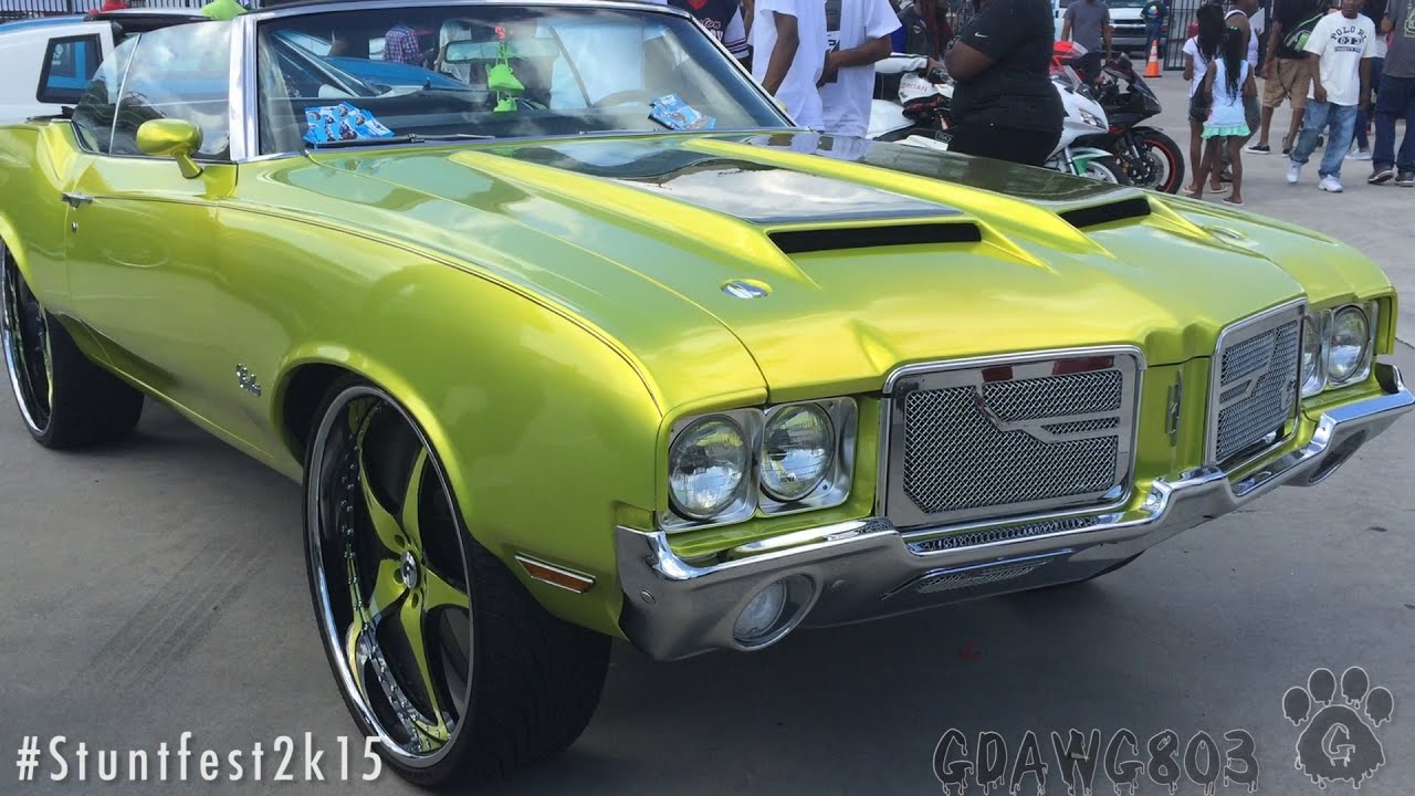 Kandy Lime Green 442 Cutlass on 26" Forgiatos @ Stuntfest 2k15 - YouTube