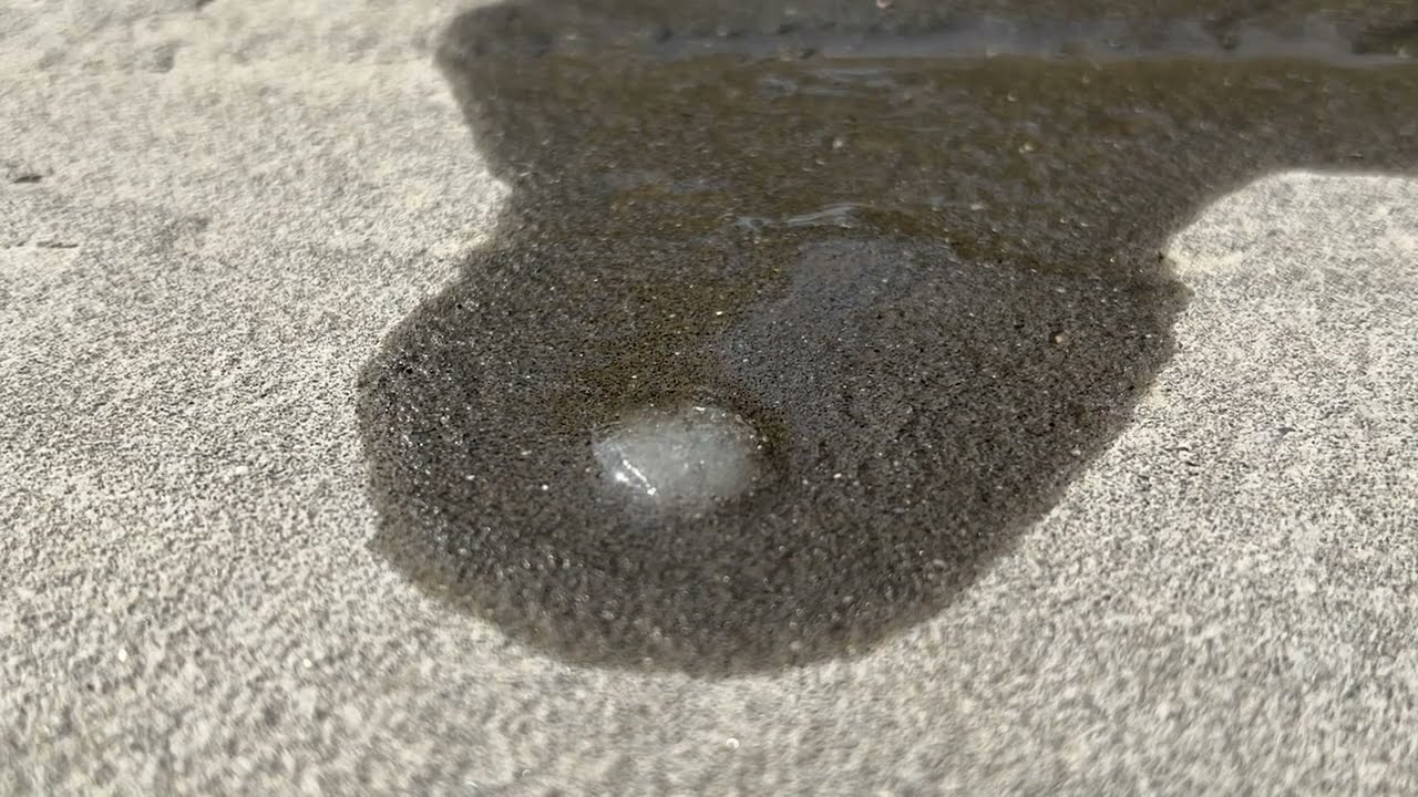 Ice cube forming in hot weather time-lapse (reverse of melting ice ...