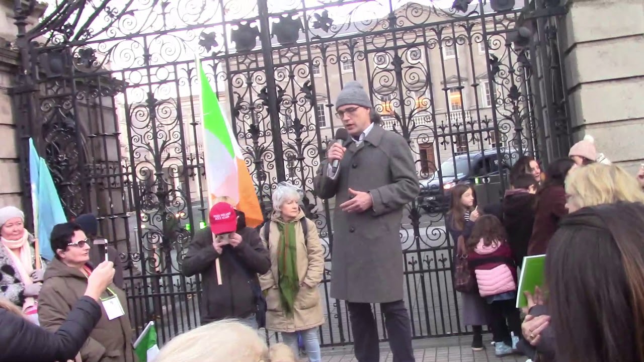 Dara O'Flaherty Leinster House Rosary Rally - YouTube