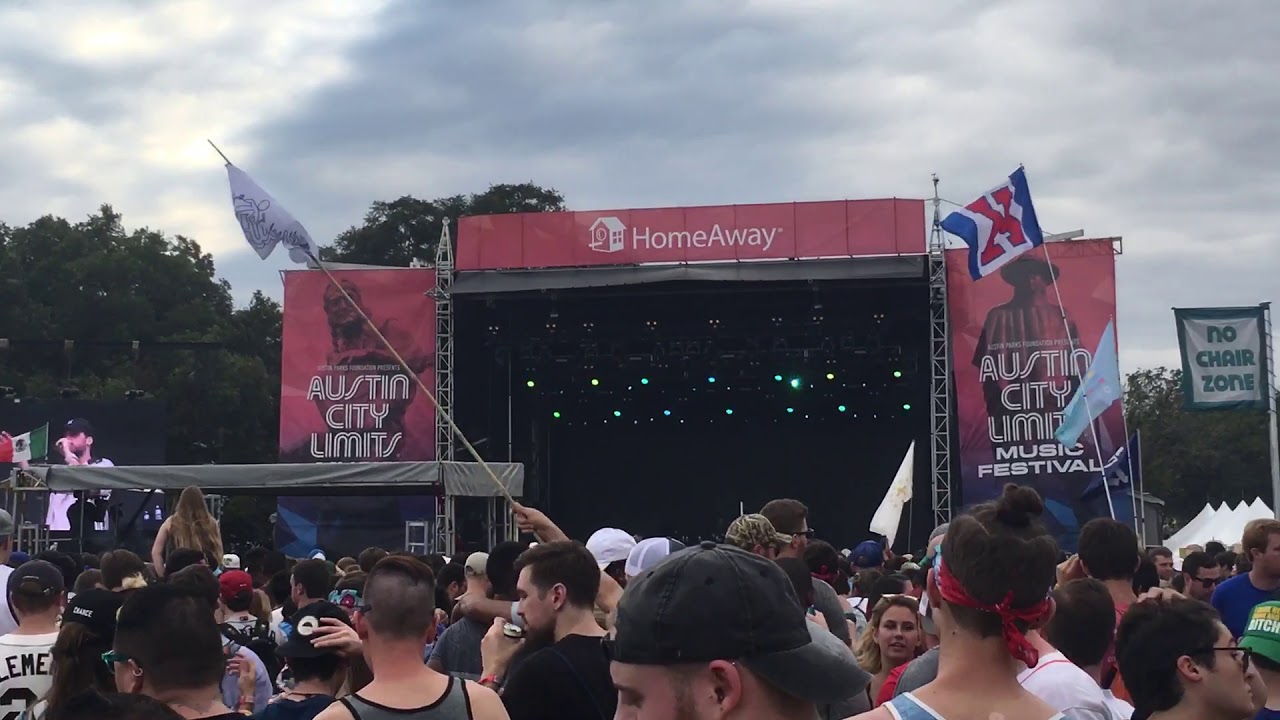 Russ Performing •LIVE• @ ACL 2017 - YouTube