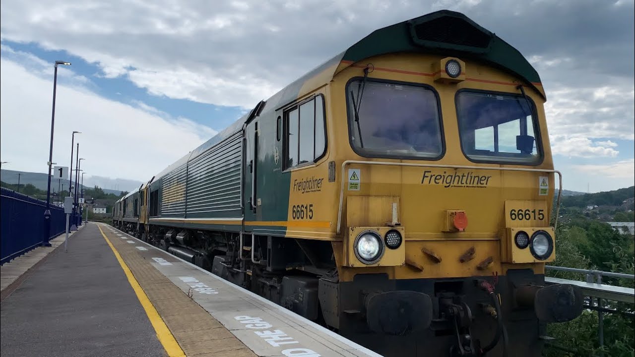 Freightliner 66615, 66619 and 66554 coast through stalybridge working ...