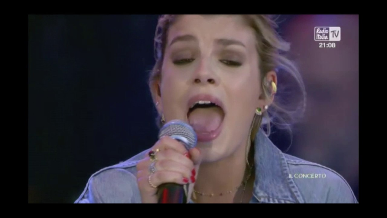 Emma @ Radio Italia Live - Il Concerto 2017 - YouTube