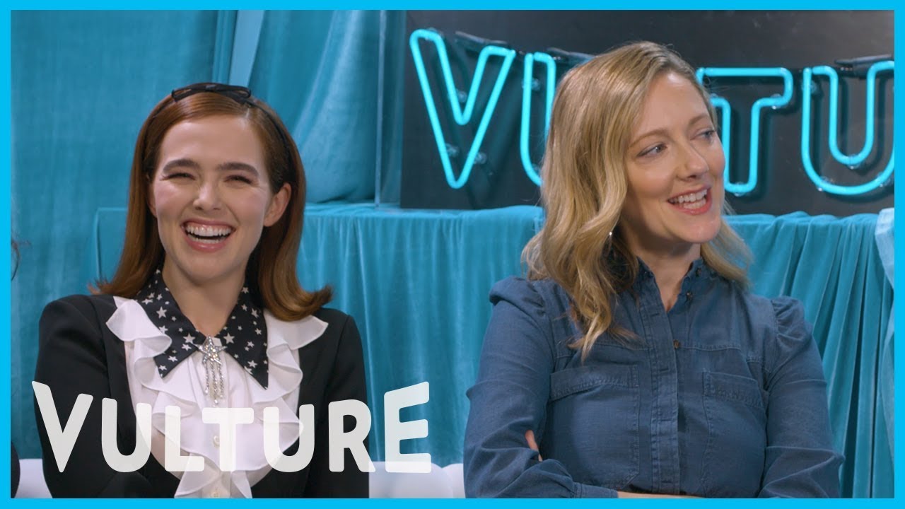 The Cast of 'Buffaloed' Has Strong Opinions on Buffalo Wings - YouTube