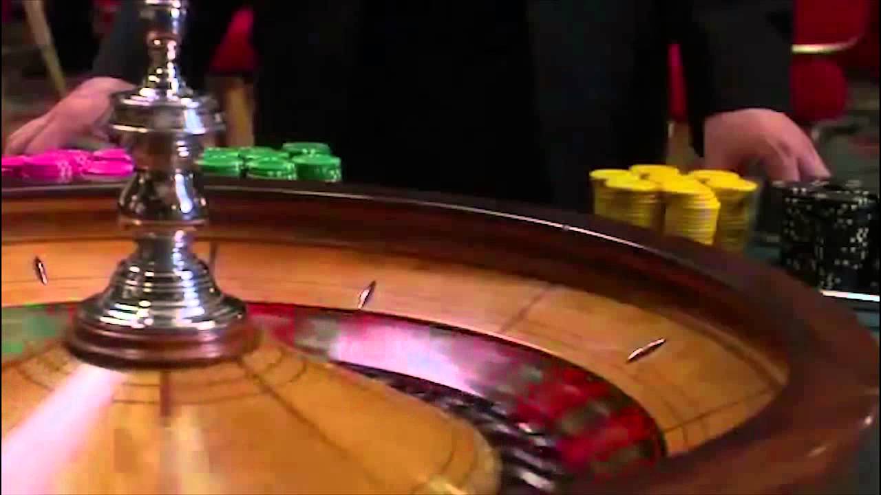 Champagne, champagne for everyone! - YouTube